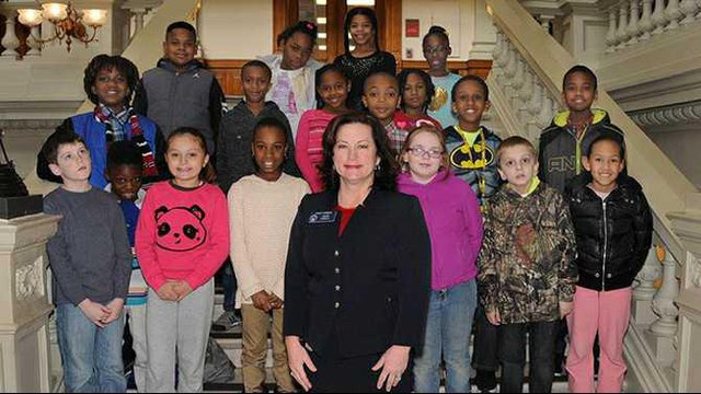 Hightower Elementary class tours Capitol with State Sen. Van Ness - The ...
