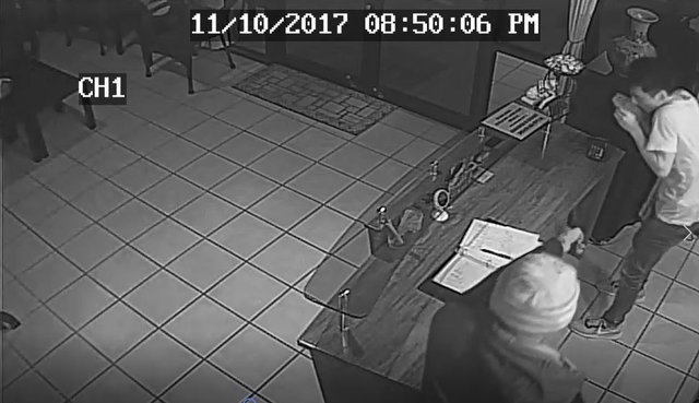 VIDEO: FBI seeks violent, armed commercial robbery crew- Striking again ...
