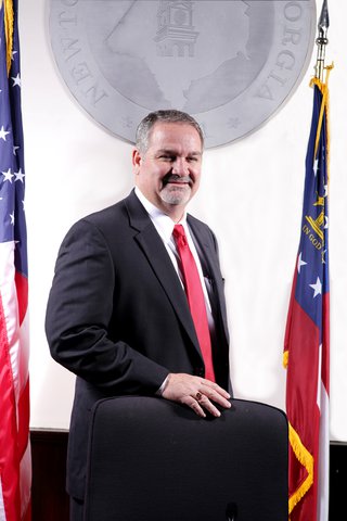 Edwards touches on range of topics at Thursday town hall - The ...