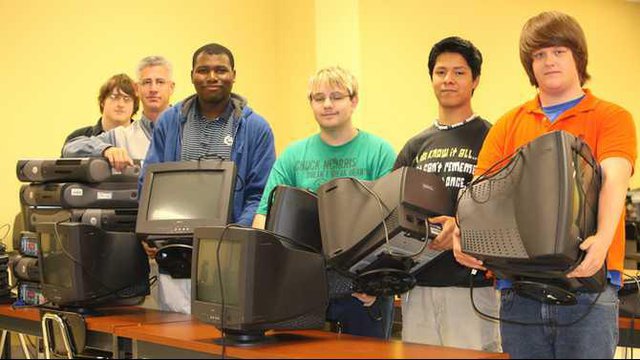 RCA builds computers for homeless families - The Covington News