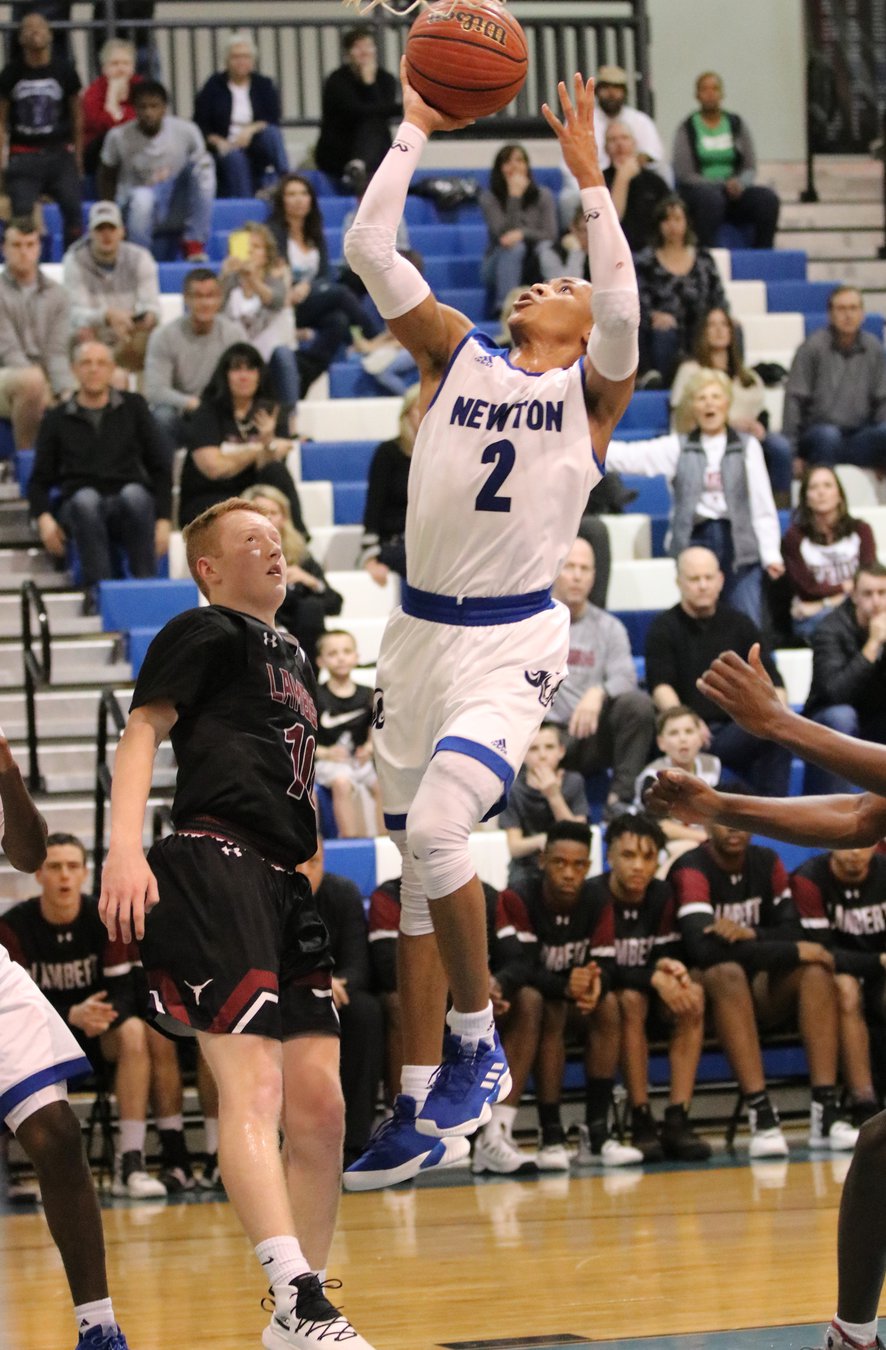 PREP BASKETBALL: Armani Harris, Shawn Smith double team to take down ...