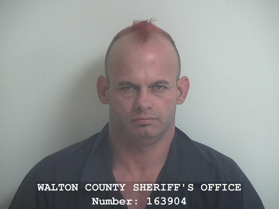 Two county chase lands man in Walton jail - The Covington News