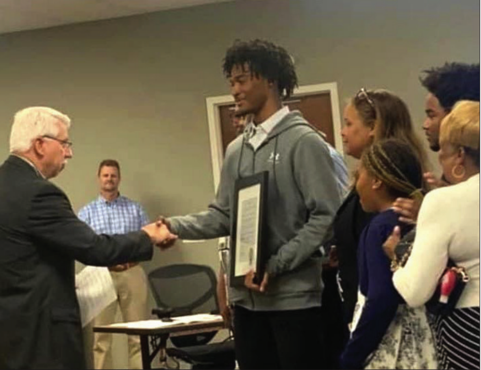 Newton basketball star Stephon Castle celebrated across Newton County ...