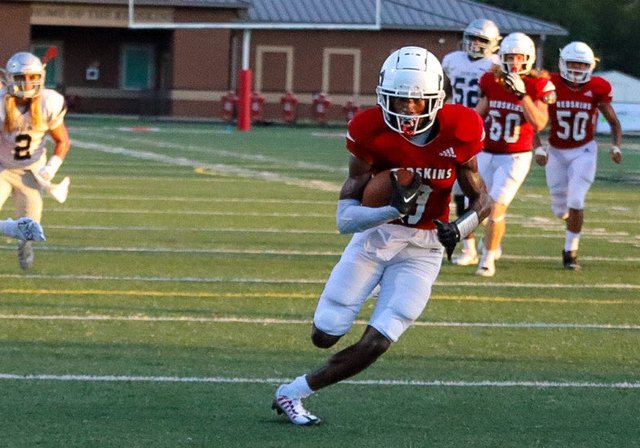 Social Circle football uses defense to get past East Jackson - The ...