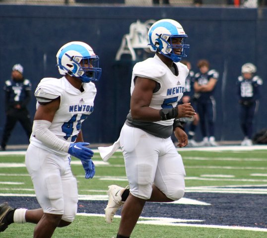 A first round state playoff win slips through Newton football’s hands ...