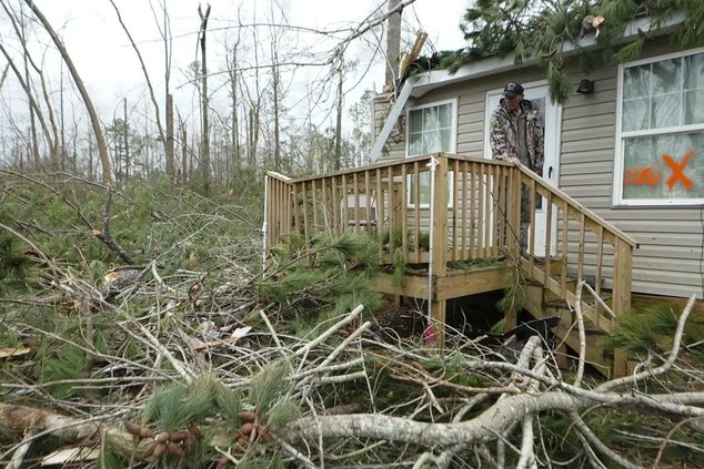 Powerful storm, tornadoes leave two dead in Georgia - The Covington News