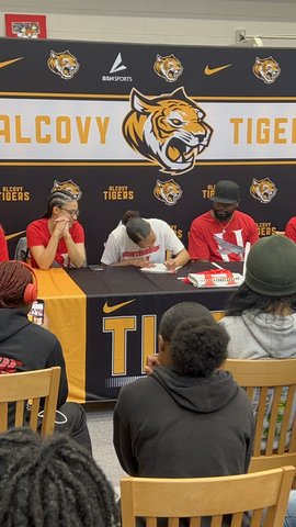 Tajah Jackson celebrates signing to Huntingdon College basketball - The ...