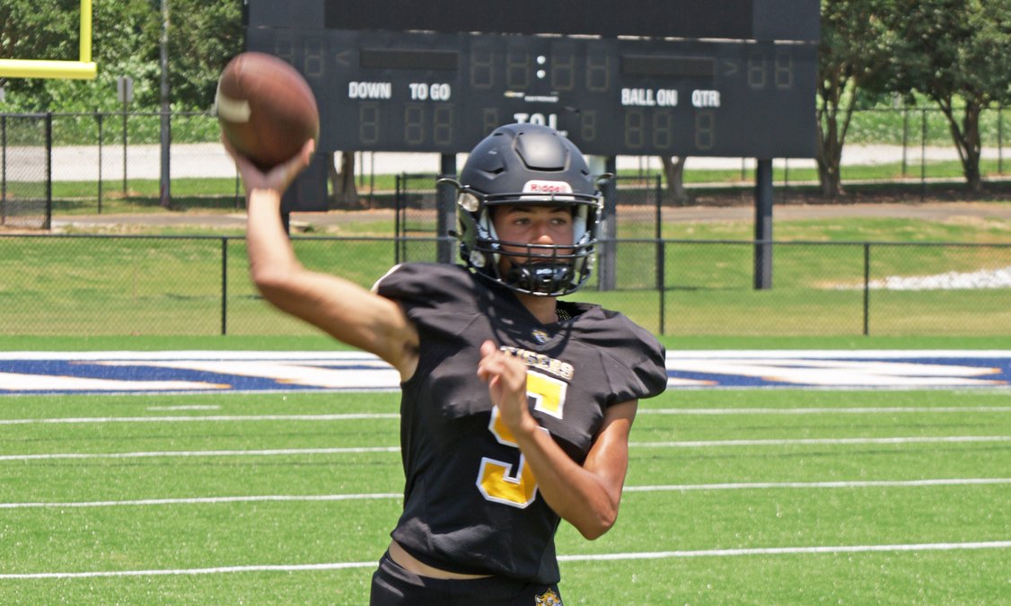 PRESEASON BLITZ: Patrick Lucero battling to be become ‘the guy’ for ...