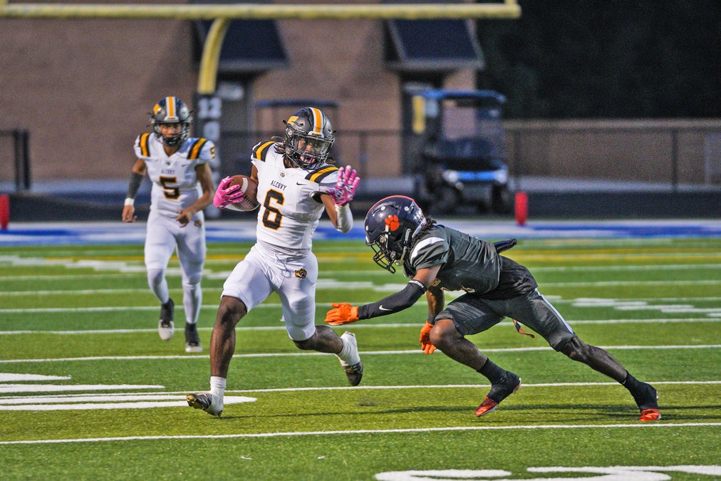 Alcovy football drops region opener to Mundy’s Mill in 21-6 defeat ...