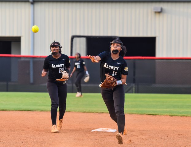 Alcovy softball secures Region 3-AAAAAA title at Woodward - The ...