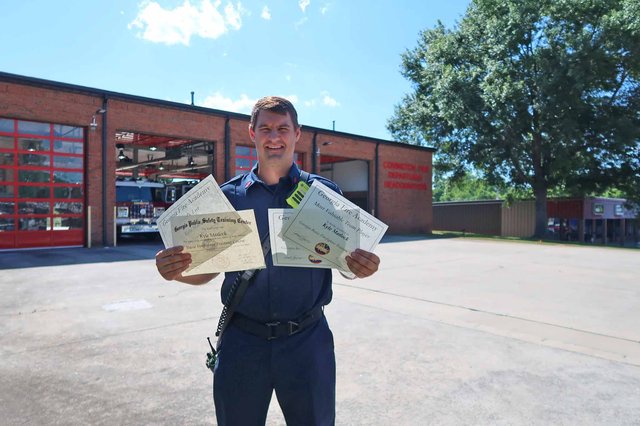 Kyle Matlock graduates with numerous accolades - The Covington News