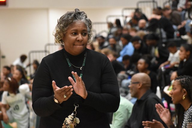 Gladys King steps down after 10 seasons of coaching the Lady Eagles ...