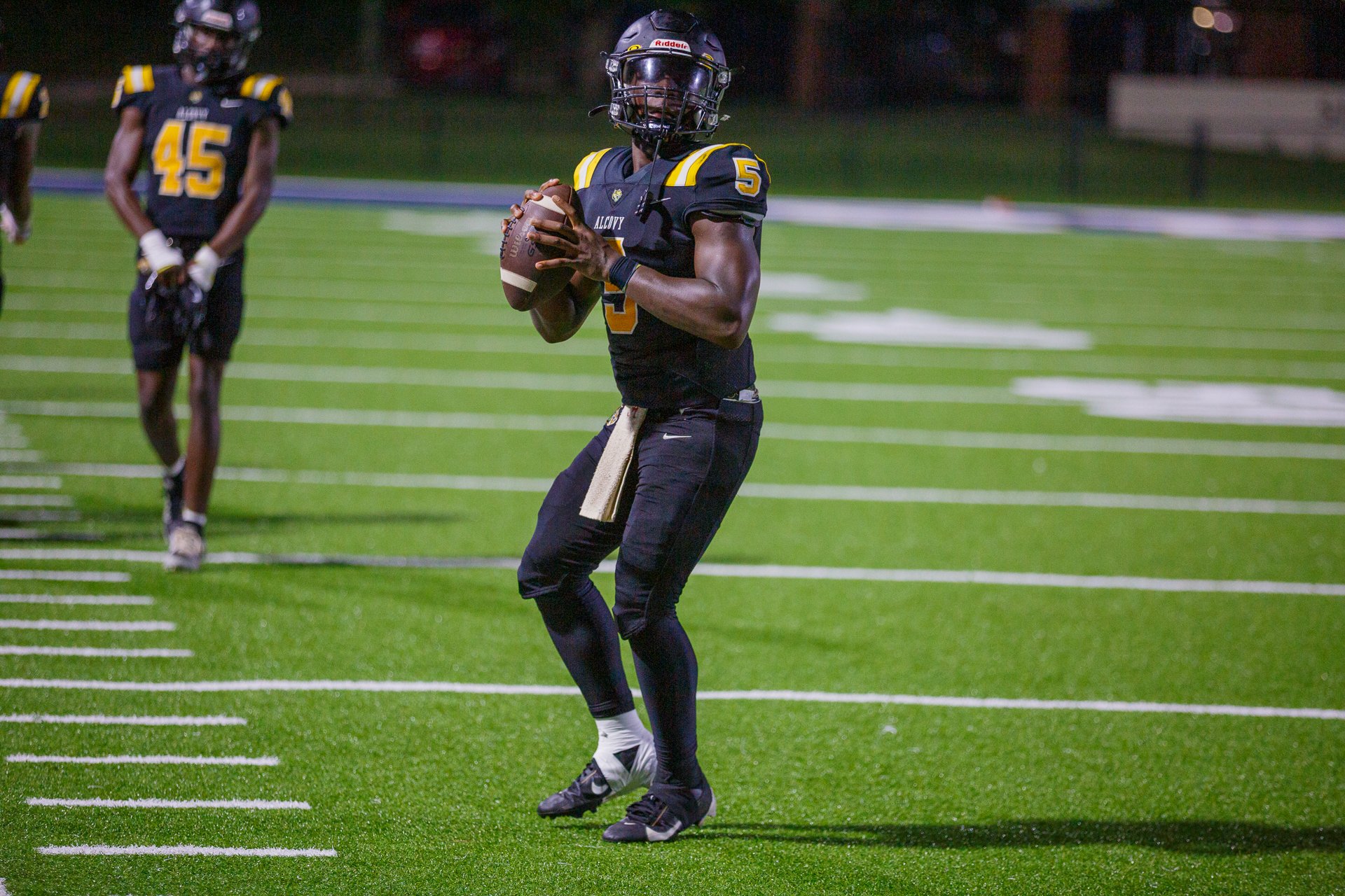 Alcovy Tigers drop to 0-5 in 57-7 loss to Winder Barrow - The Covington ...