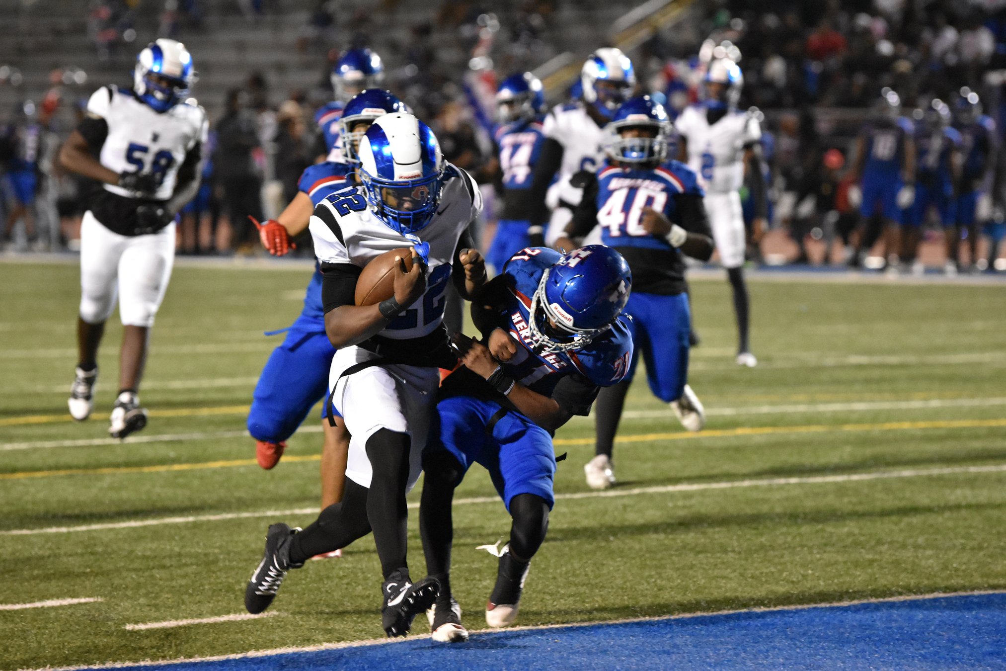 Karter Lumpkin finding ways to shine in crowded backfield as a freshman ...