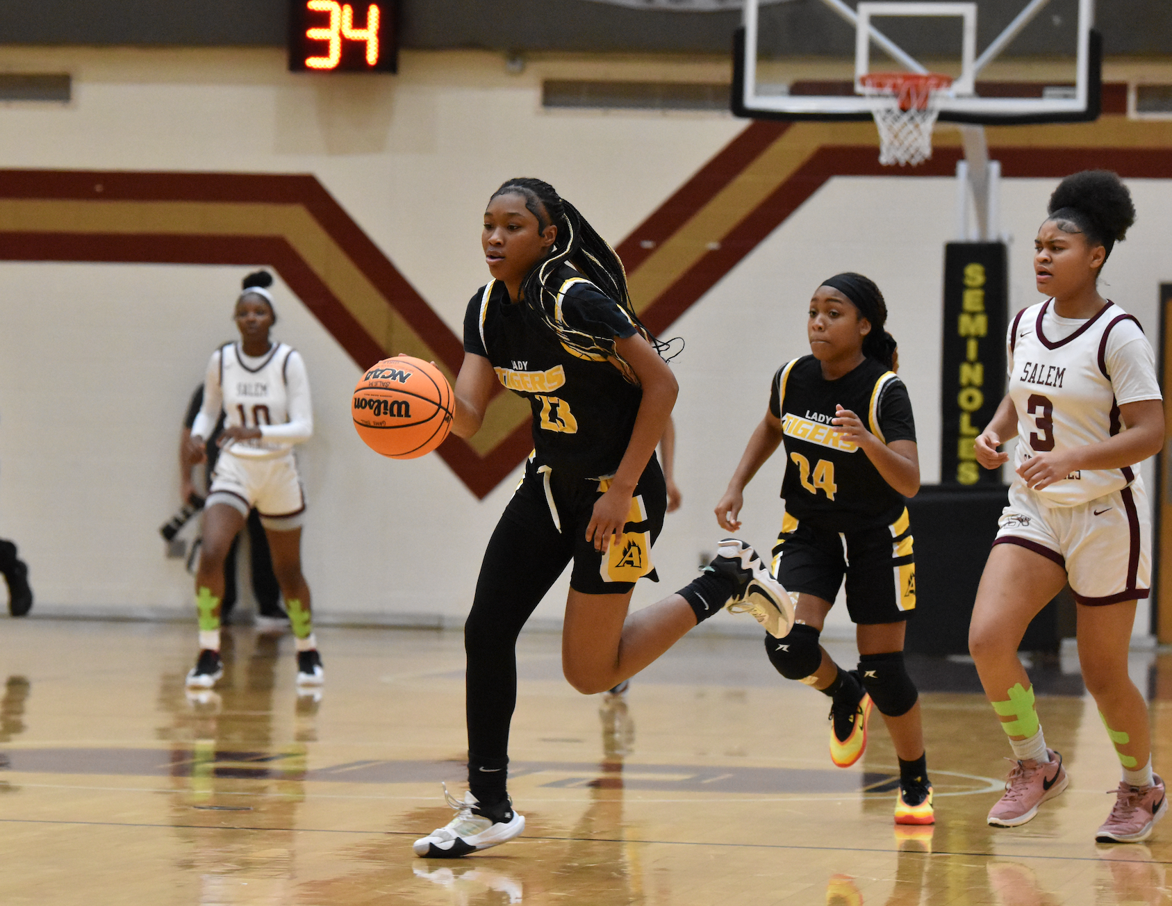 Alcovy Tigers split with Salem Seminoles to open 2025-26 season - The ...