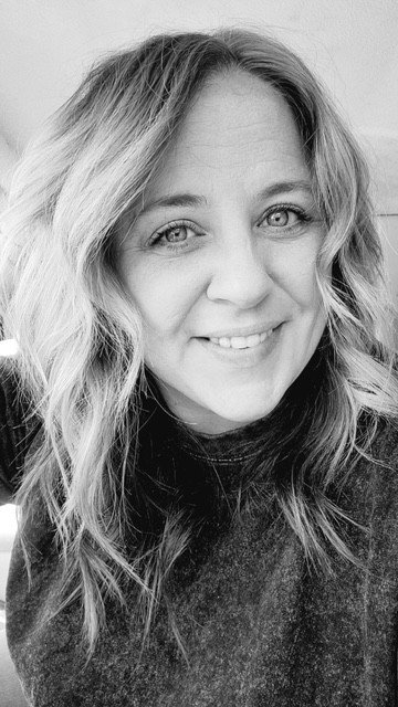 Twisted Scissors Salon adds stylist - The Covington News